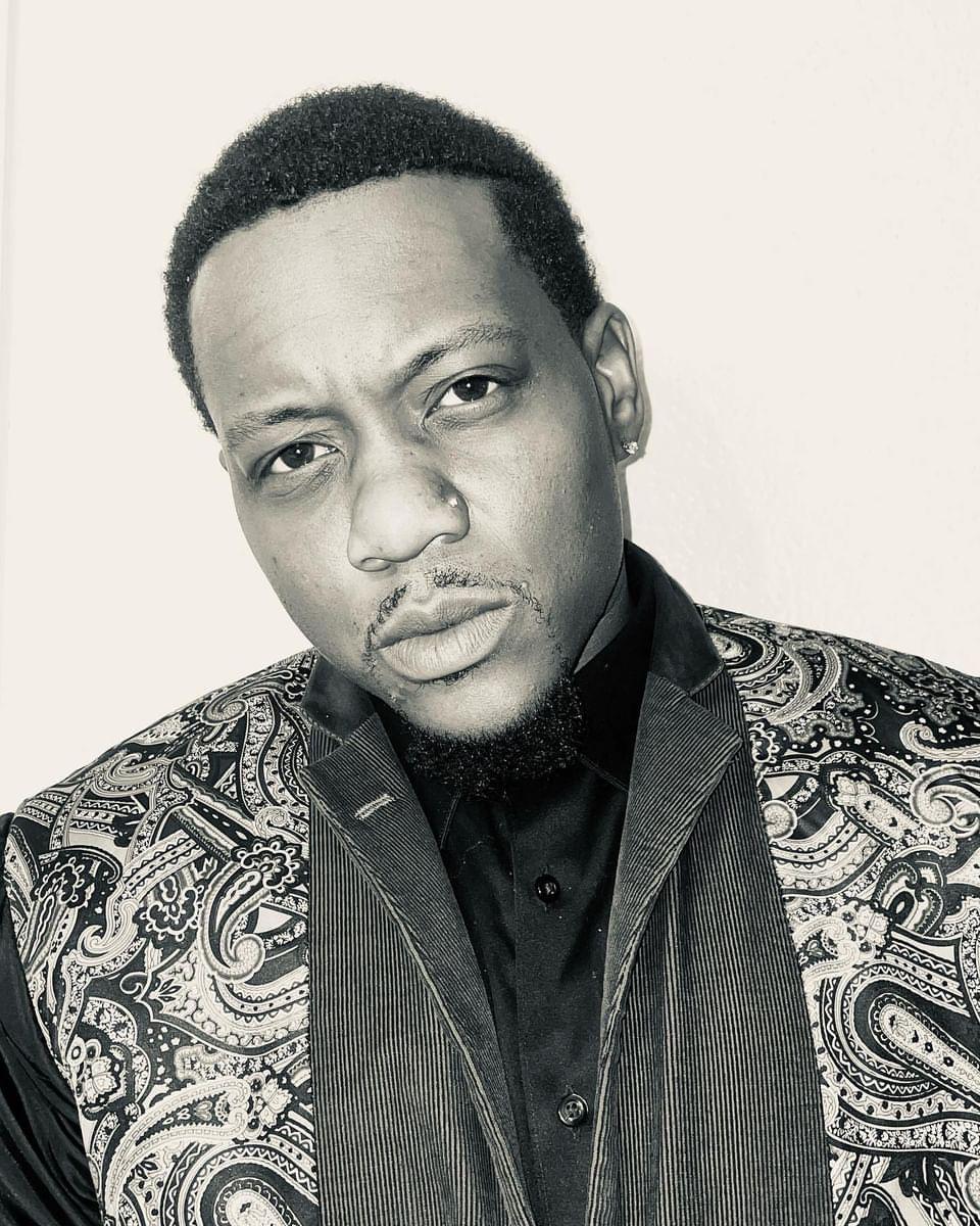 Rising Star Alert: Jonathan “Jmac” McCullough Takes Comedy and Acting by Storm – Desireweekly